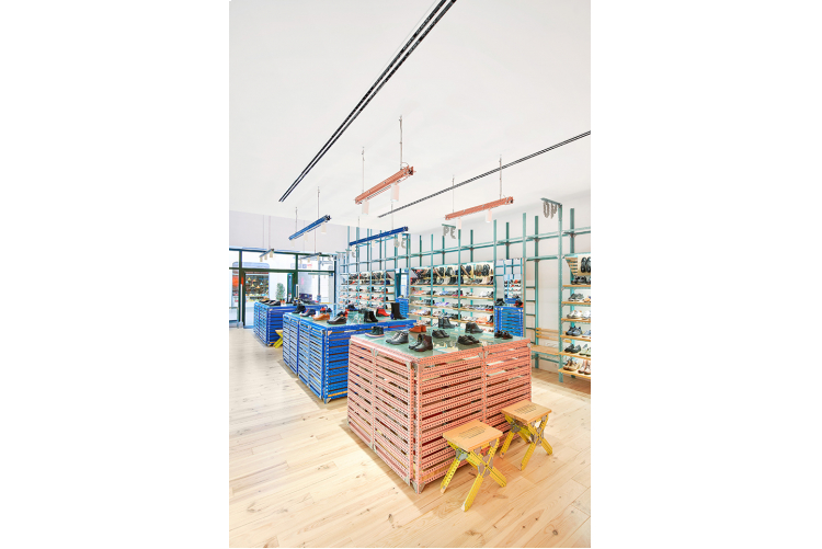 Creative Display- Retail Design Studio